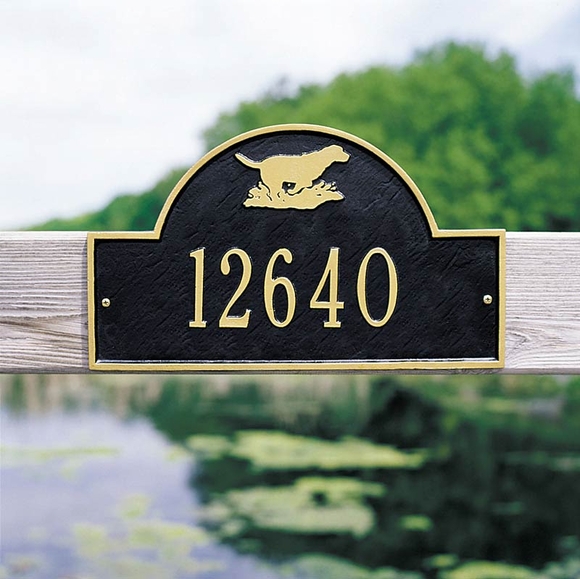 Arch Shape Address Sign with Retriever - Dog Lover Address Plaque